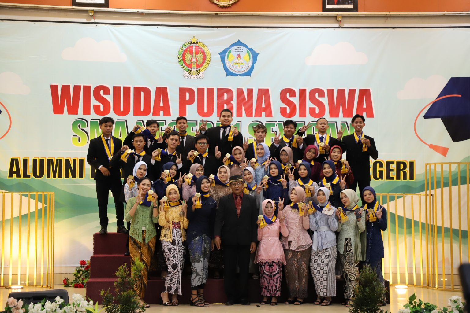 WISUDA 323 PURNA SISWA SMA NEGERI 1 SEYEGAN TAHUN 2023 | SMA Negeri 1 ...